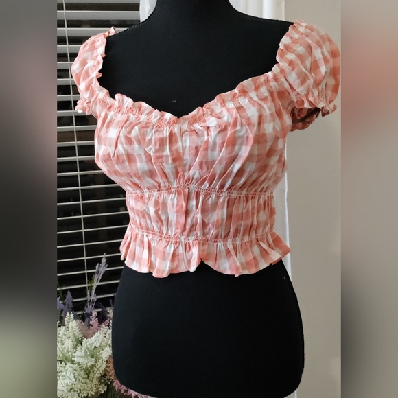 H&M | Tops | Nwt Hm Crop Top Size M Xl | Poshmark